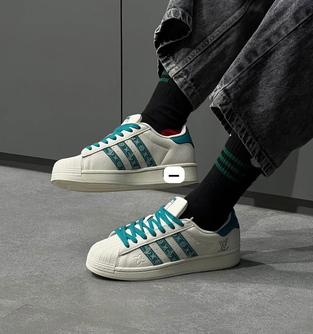 First Copy Adidas Superstar LV Embossed